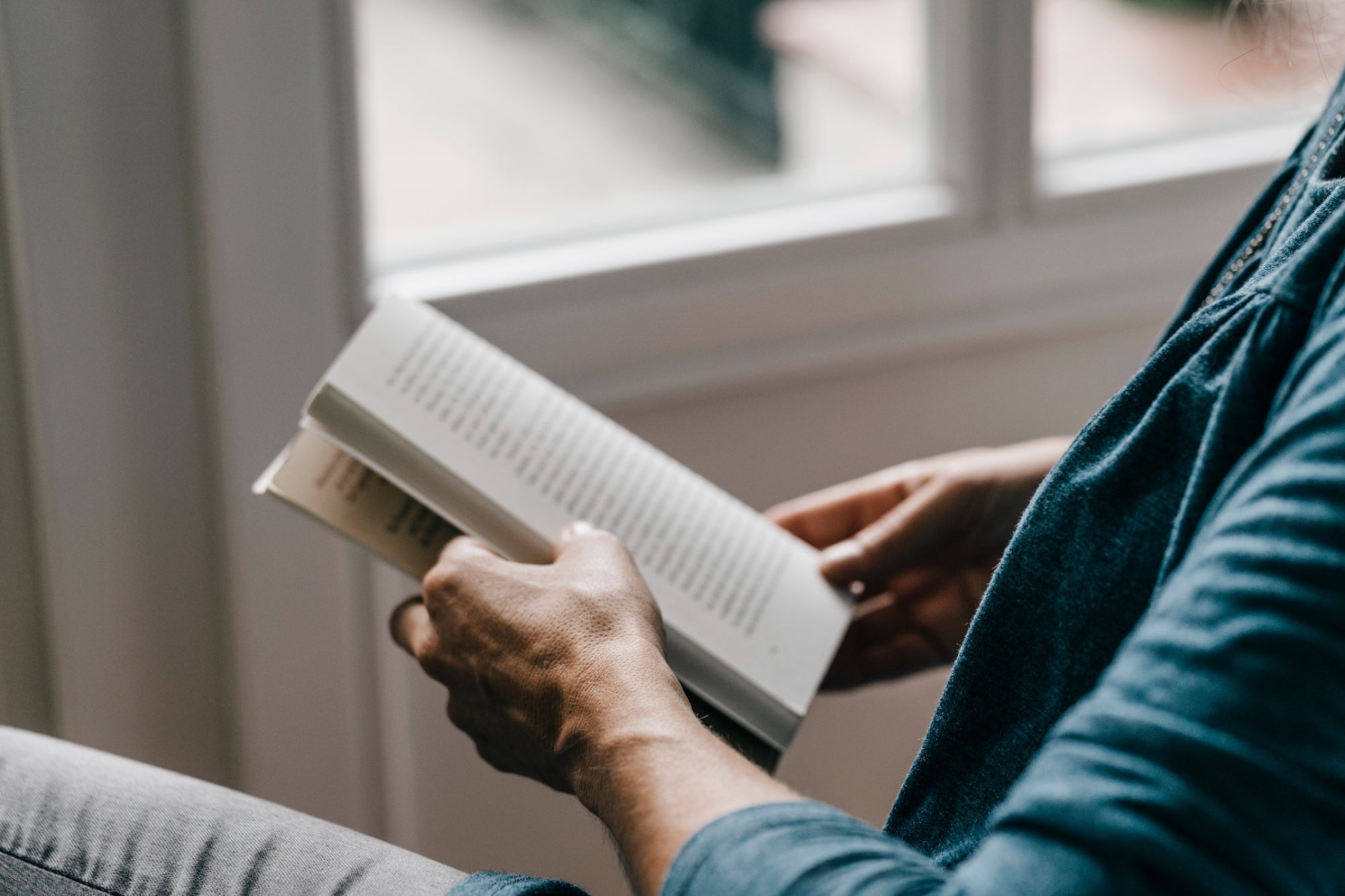 How Entrepreneurs Can Use Books to Attract High-Value Clients | Brandiary